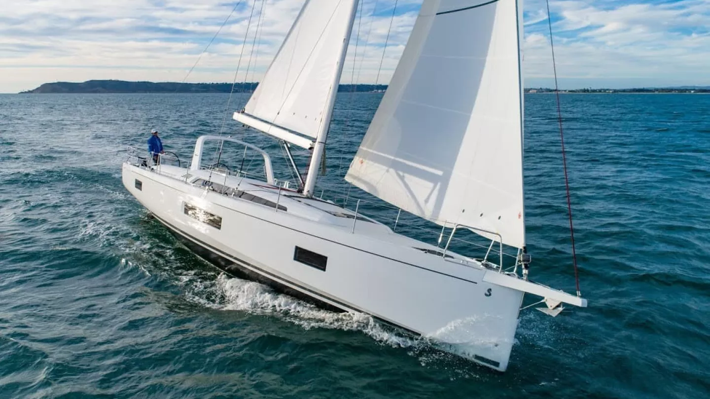 BENETEAU Oceanis 51.1 | The 50-footer that outperforms the competition